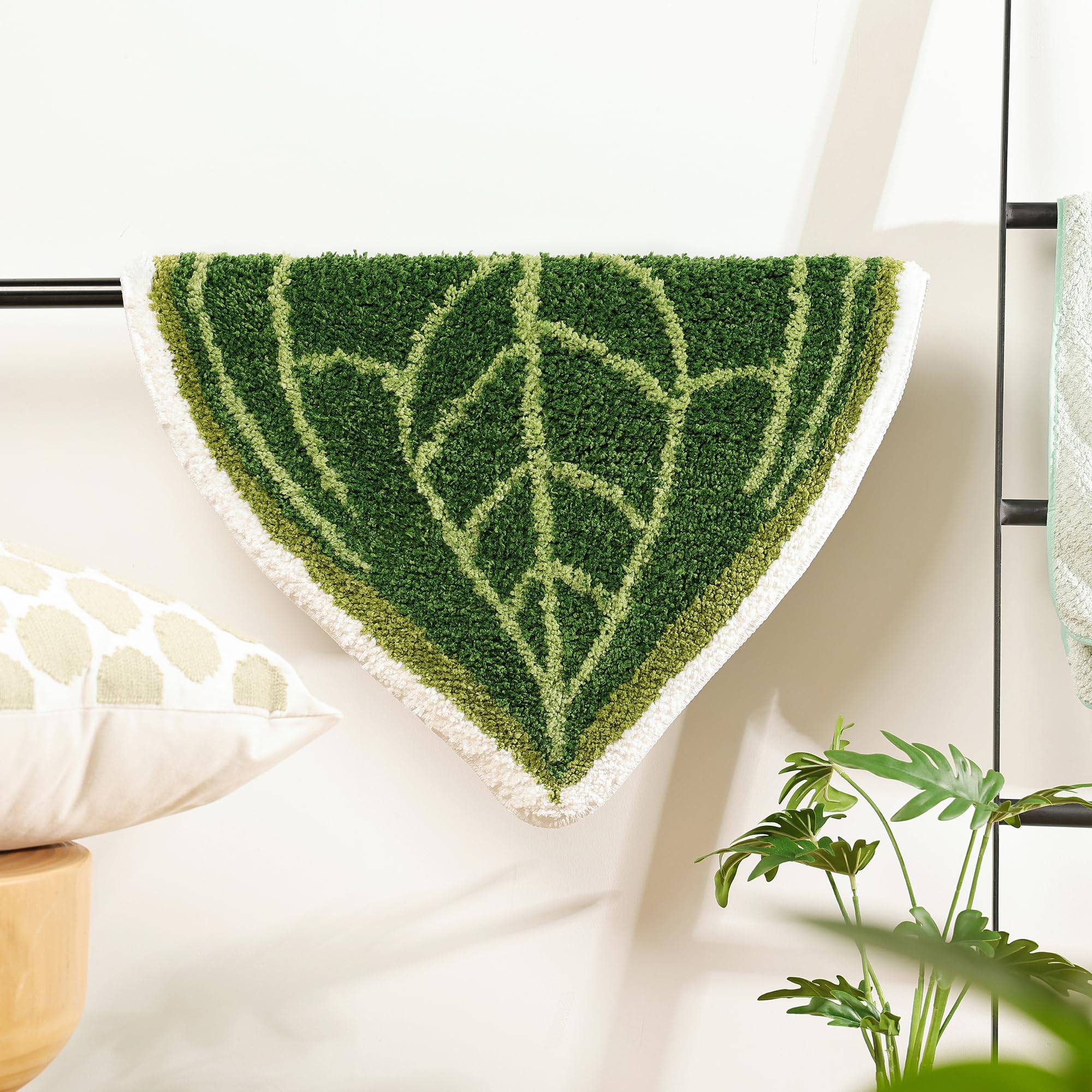 Panstar Green Leaf Bath Mat, Cute Anthurium Clarinervium Bath Rug for Bathroom Non Slip, Fun Plant Shaped Absorbent Bathtub Rug Bathroom Tub Plush Shower Rugs Washable