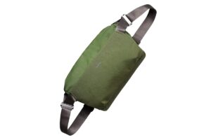 bellroy venture sling 9l (large crossbody bag) - rangergreen