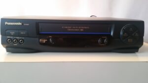 panasonic pv-9451 hi-fi vcr with vcr plus+