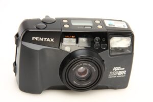 pentax iq zoom 105wr qd date 35mm camera