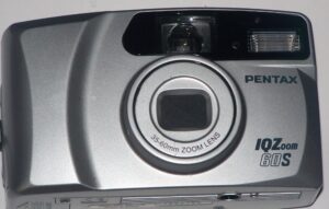 pentax iqzoom60s 35mm-60mm zoom point and shoot camera