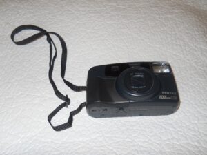 pentax iq zoom 115s 35mm camera