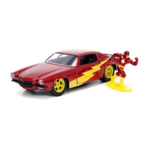 jada toys dc comics 1:32 1973 chevy camaro die-cast car with the flash die-cast figure, toys for kids and adults, red