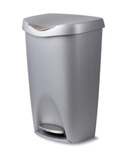 umbra brim kitchen trash can 13 gallon (50l) waste bin with lid, silver