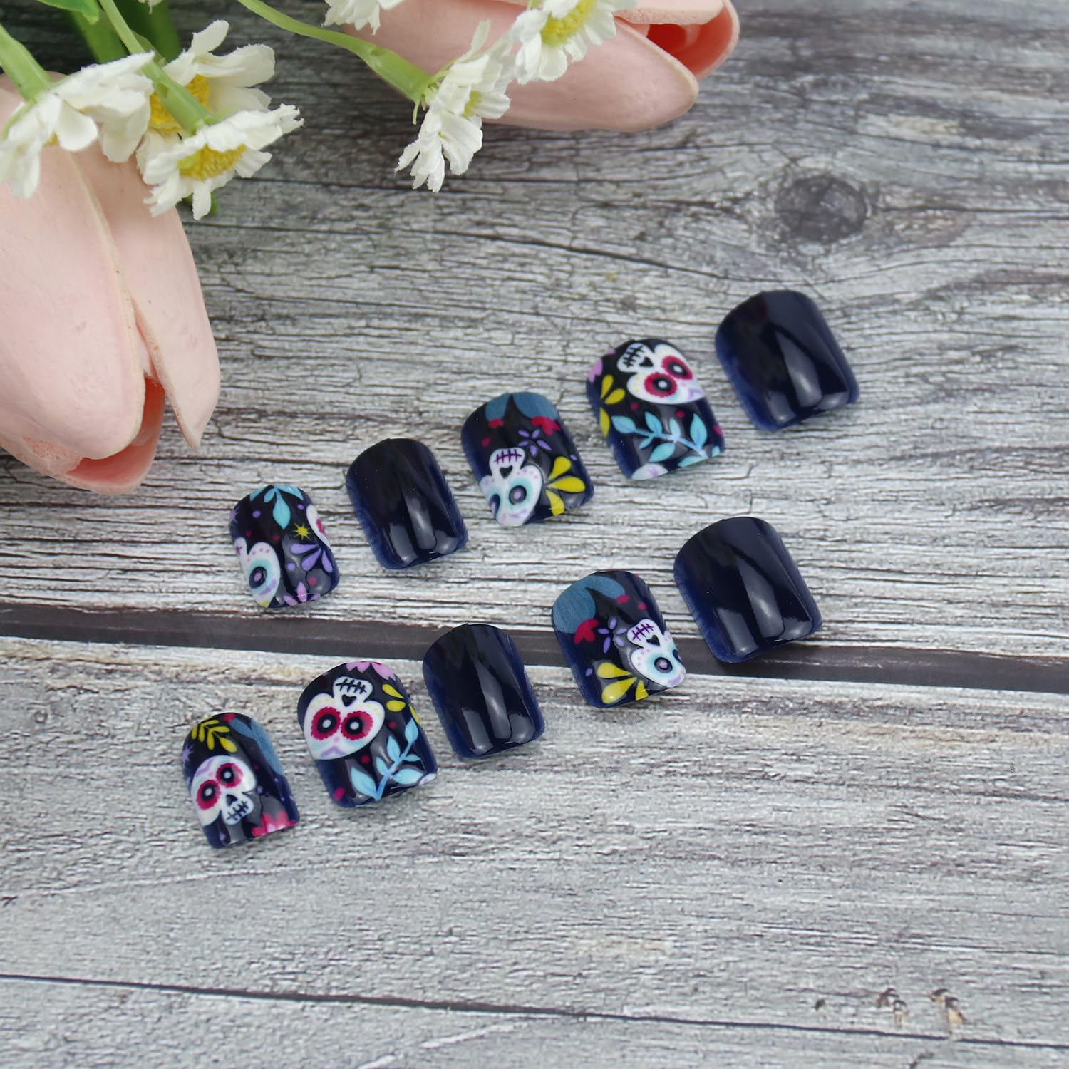 Halloween Press on Nails Short Day of the Dead Fake Nails for Women for Nail Art Supplies Acrylic Nail Design False Nails Cosplay Nail Supplies Nail Accessories Nail Decorations 24Pcs