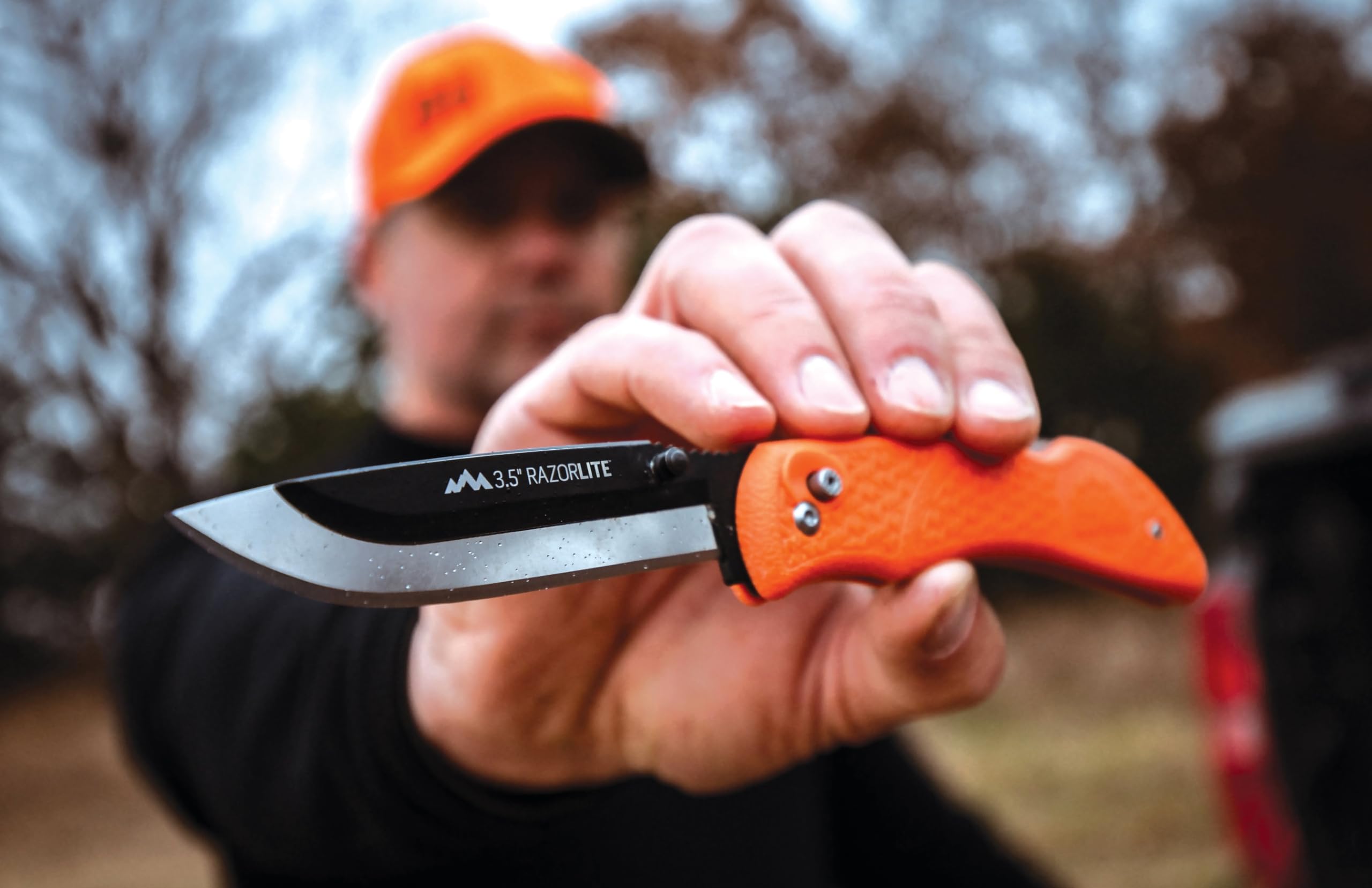 OUTDOOR EDGE Knives' RazorPro L Hunting Knife with Razor-Sharp Replaceable Blade features Non-Slip TRP Orange Handle, Belt Holster, & 30 Blades. Must-Have Field Dressing Knife for Your Hunting Gear