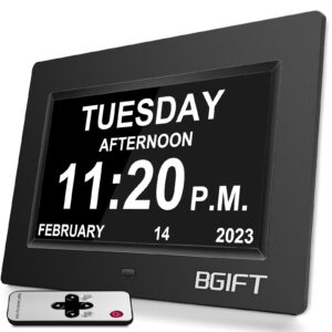 bgift digtal clock with day and date for seniors, large lcd time display, auto dimmable, 12 alarm settings - best gift for elderly