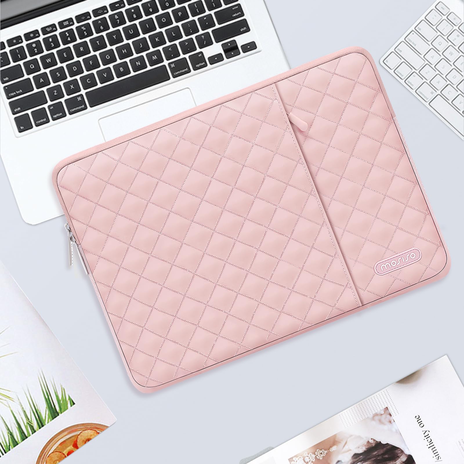 MOSISO Laptop Sleeve Compatible with MacBook Air/Pro, 13-13.3 inch Notebook, Compatible with MacBook Pro 14 inch M3 M2 M1 2024-2021, Square Quilted Vertical Bag with Pocket&Small Case, Chalk Pink