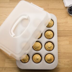 USA Pan Bakeware Nonstick Cupcake and Muffin Pan with LId, 12 Cup, WHITE