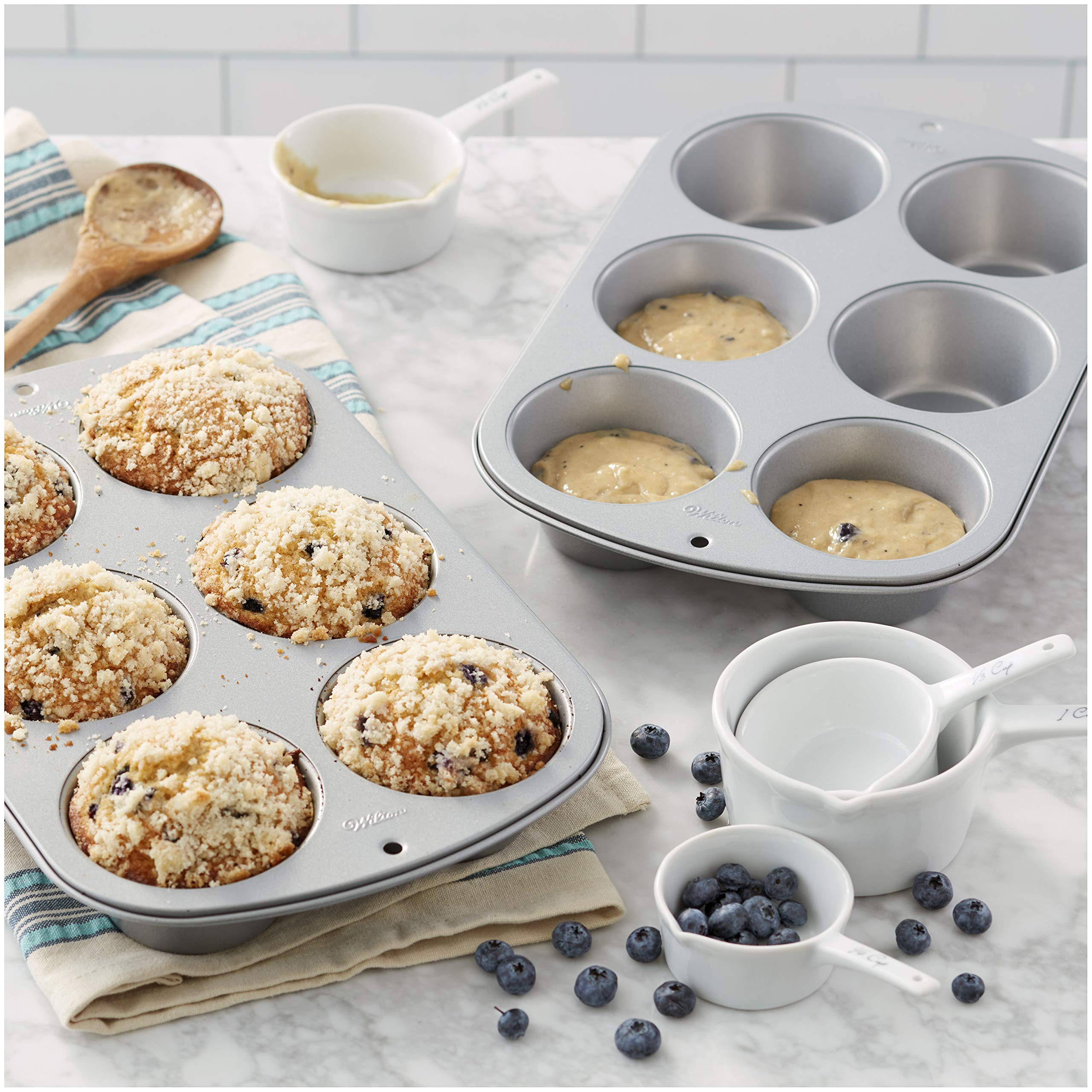 Wilton 2105-955 6-Cup Jumbo Muffin Pan