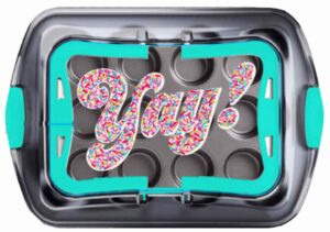 chicago mettalic chicago metallic 12 cup muffin pan with carry lid, yay sprinkles pattern