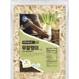 Korean Premium Dried & Sliced Daikon Radish 6 Ounce from Jeju Island, Korea 170 gram for Kimchi and Tea