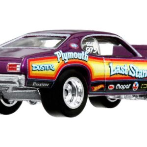 Hot Wheels Car Culture Circuit Legend Premium Toy Car, Die-Cast 1:64 Scale 73 Plymouth Duster for Play or Display