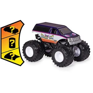 Monster Jam 2022 Spin Master 1:64 Diecast Truck with Bonus Accessory: Danger Divas Boogey Van