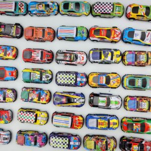 SeeuFun 36 Pack 2.7Inch Pull Back Racing Cars Die cast Race Car Vehicles Play-Set, Friction Powered Vehicles Toys for Boys and Girls Colors Random