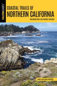 coastal trails of northern california: including best dog friendly beaches (falcon guides)