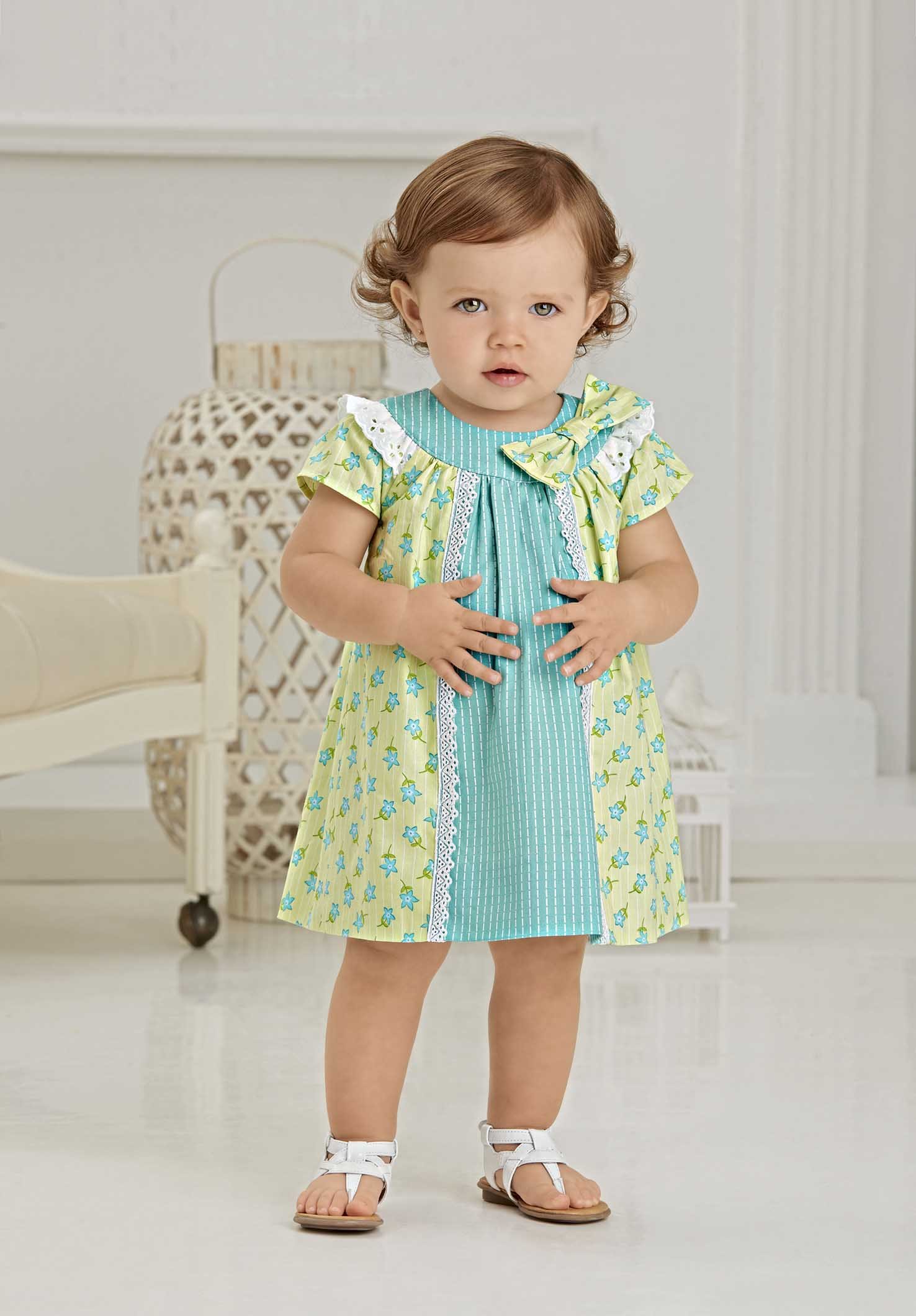 Simplicity Creative Patterns New Look 6275 Babies' Dress and Panties, A (NB-Small-Medium-Large)