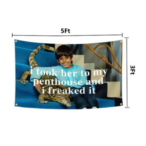 WSINO I Took Her to My Penthouse and I Freaked It Flag 3x5Ft Funny Meme Tapestry for College Dorm Room Guys Man Cave