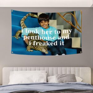 WSINO I Took Her to My Penthouse and I Freaked It Flag 3x5Ft Funny Meme Tapestry for College Dorm Room Guys Man Cave