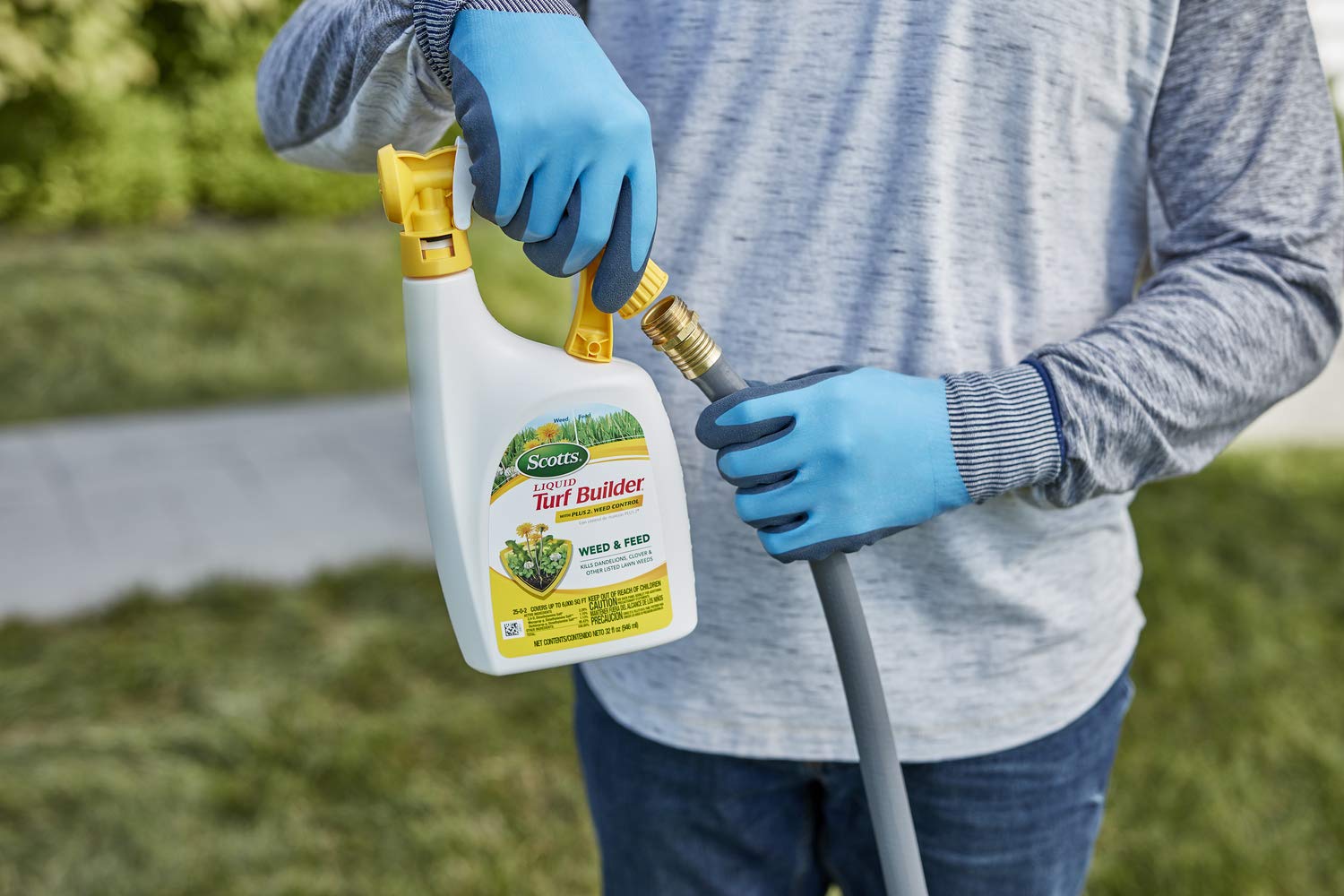 Scotts Liquid Turf Builder with Plus 2 Weed Control - Liquid Weed Killer and Fertilizer, 32 fl. oz. (2-Pack)