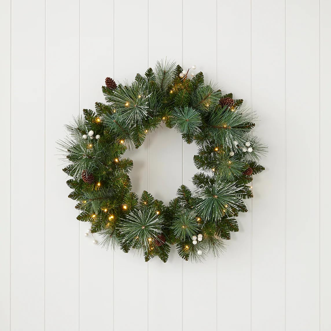 Glistening Mountain Pine 24in Wreath (Battery-Operated)