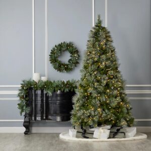 Glistening Mountain Pine 24in Wreath (Battery-Operated)