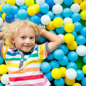 YUFUL Star Ball Pit Balls - Pack of 200 Non-Toxic Soft Plastic Balls for Kids, BPA & Phthalate Free, Crush Proof Suitable for Ages 1-5. Ideal for Parties, Pools, Tents and More (200 Balls)