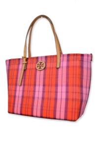 tory burch womens 146732 emerson gold-tone hardware mesh woven e/w market tote bag, (650 pink/red plaid)