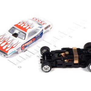 Auto World 4Gear Hot Wheels - Don The Snake Prudhomme/Snake II 1972 Plymouth Cuda Funny Car (White with Flames) HO Scale Slot Car