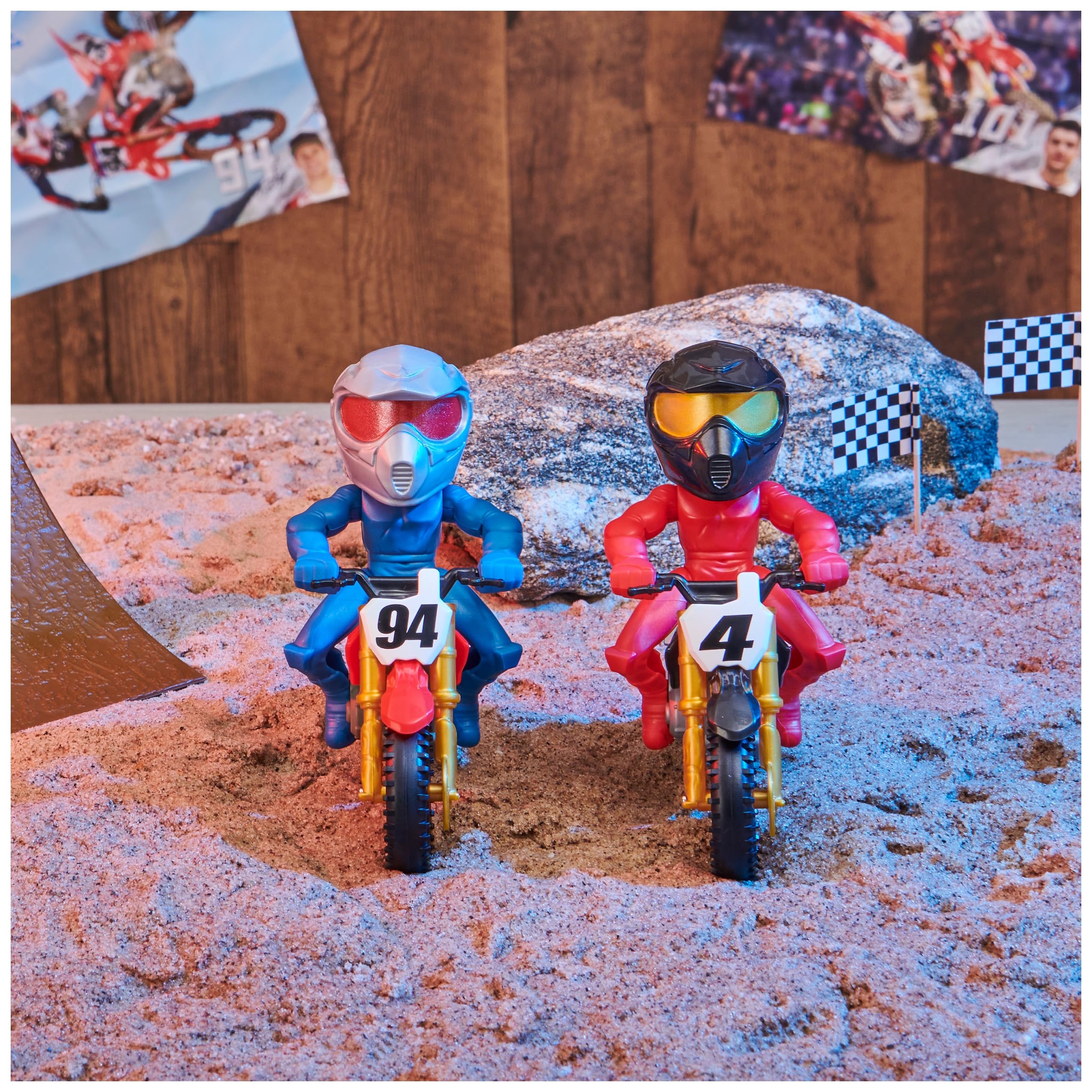 Supercross, Race and Wheelie Competition Set, Includes Ricky Carmichael and Ken Roczen Bikes and Deluxe Ramp, Kids Toys for Boys Aged 3 and Up