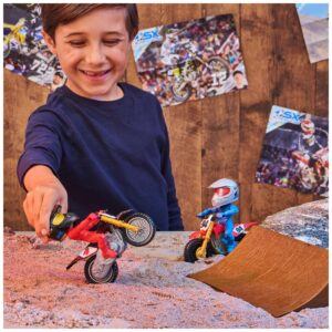 Supercross, Race and Wheelie Competition Set, Includes Ricky Carmichael and Ken Roczen Bikes and Deluxe Ramp, Kids Toys for Boys Aged 3 and Up