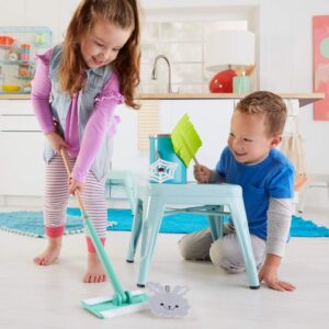 Fisher-Price Clean-up and Dust Set 5-Piece Pretend Play Set for Preschoolers