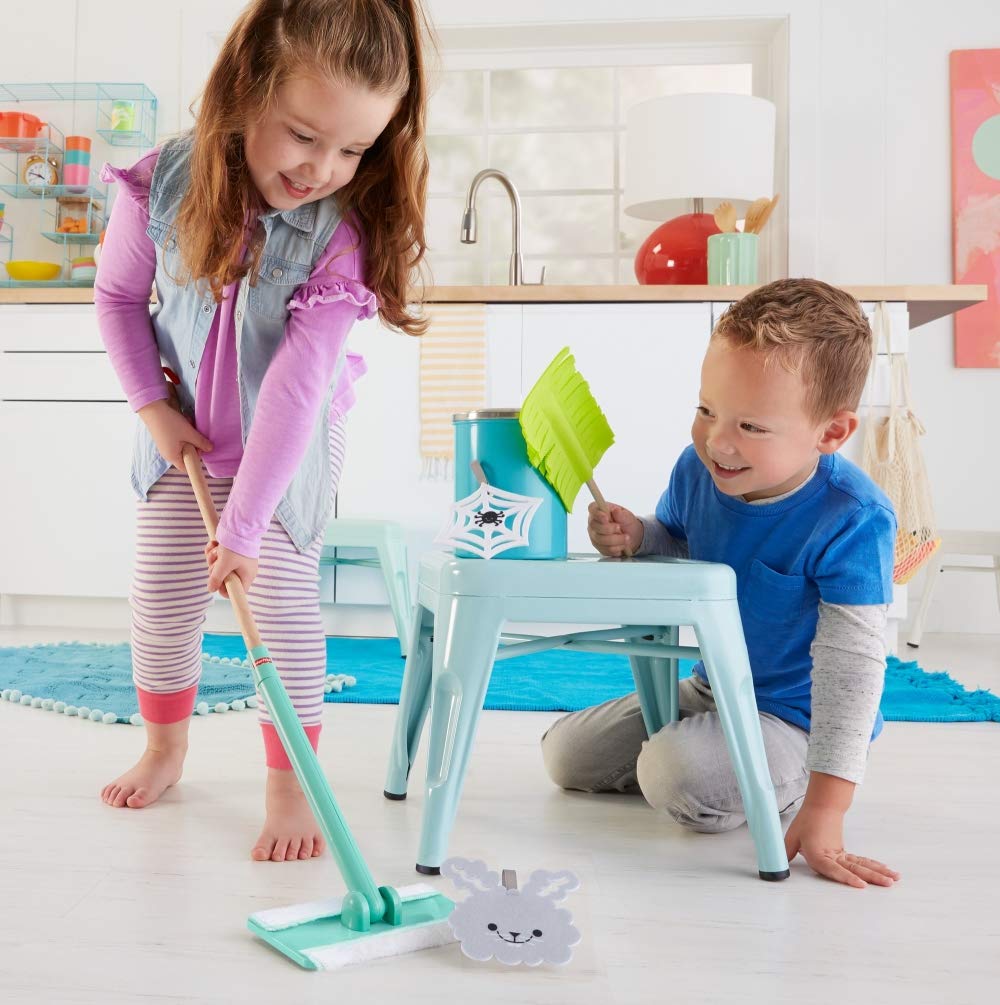 Fisher-Price Clean-up and Dust Set 5-Piece Pretend Play Set for Preschoolers