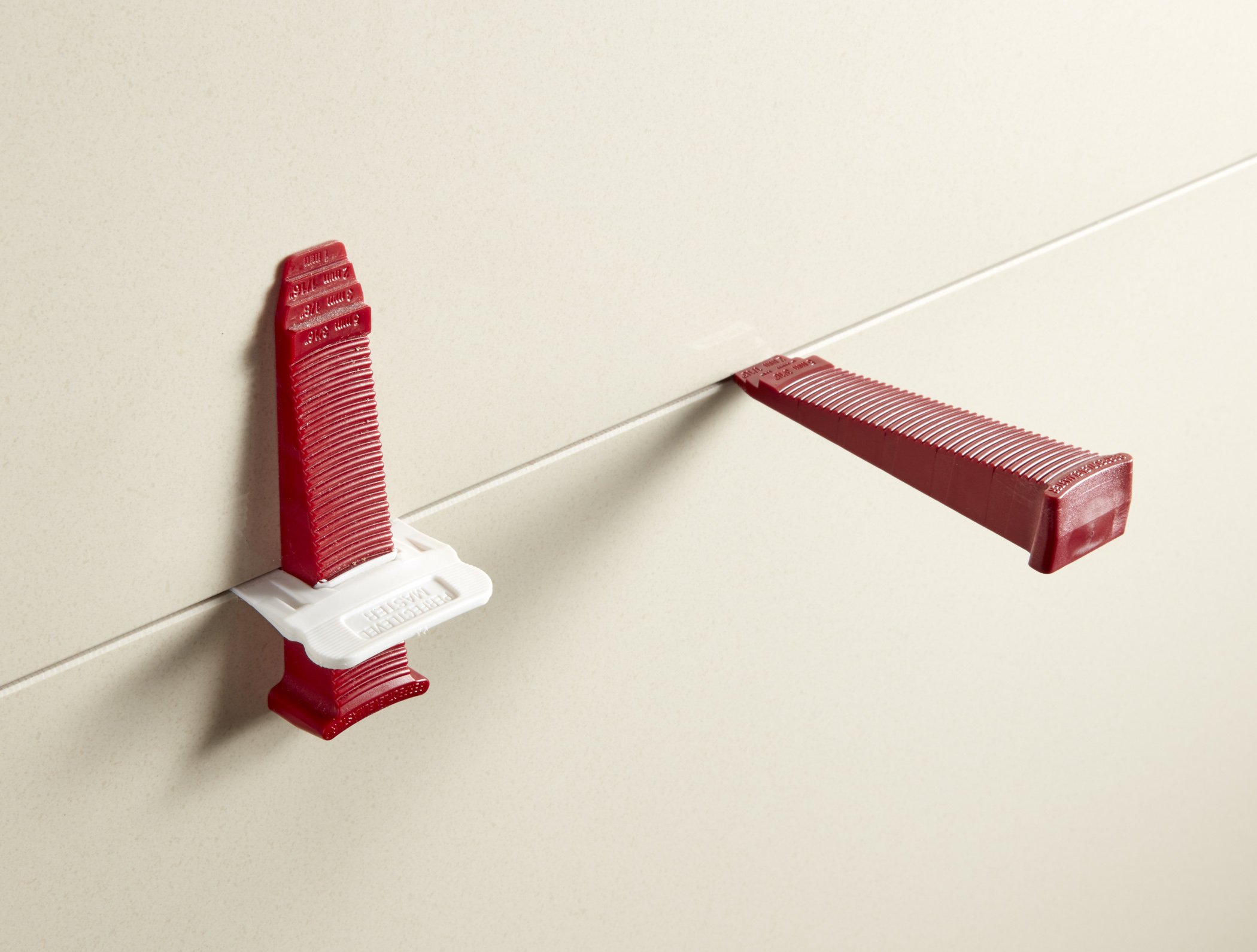 T-Lock - 100 red wedges PERFECT LEVEL MASTER - Professional Anti lippage Tile leveling system - (white T-Lock clips spacers not included and sold separately) by Tile Master