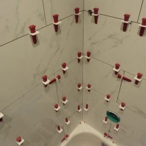 T-Lock - 100 red wedges PERFECT LEVEL MASTER - Professional Anti lippage Tile leveling system - (white T-Lock clips spacers not included and sold separately) by Tile Master