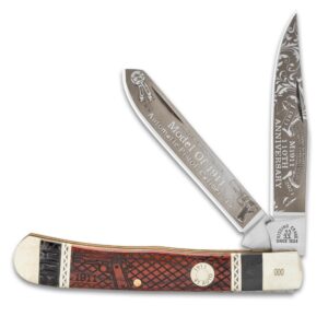 kissing crane pocket knife for men | dual stainless steel blades | folding knife with scaled handle | laser-etched artwork of legendary m1911 | limited edition trapper knife