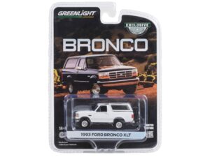 1993 bronco xlt oxford white hobby exclusive series 1/64 diecast model car by greenlight 30452