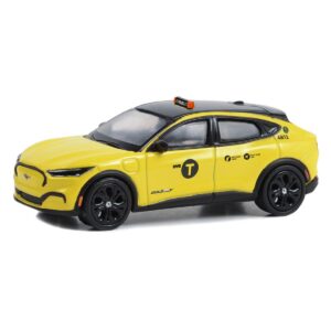 greenlight 30430 2022 mustang mach-e california route 1 - nyc taxi (hobby exclusive) 1/64 scale