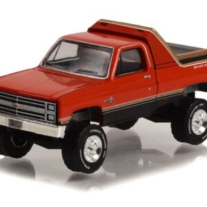 Greenlight 30365 1984 Chevy K-10 Scottsdale 4x4 - SNO Chaser (Hobby Exclusive) 1:64 Scale Diecast