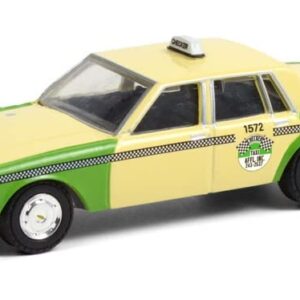 Greenlight 30233 1987 Chevy Caprice - Chicago Checker Taxi Affl Inc (Hobby Exclusive) 1:64 Scale