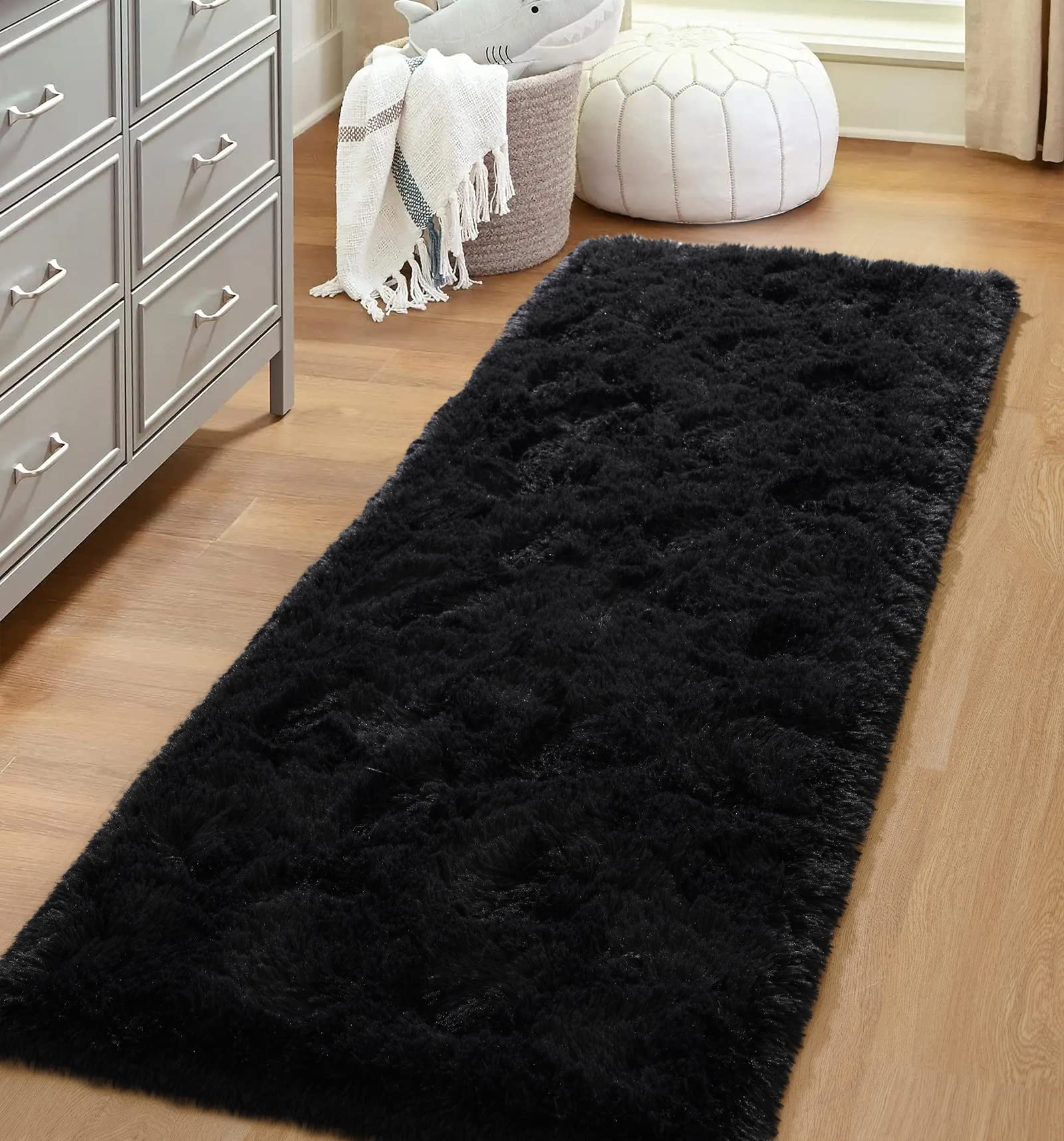 Unirea Fluffy Runner Rug for Bedroom Living Room 2x6 Feet, Black Shag Area Rugs Soft Plush Carpet Thick Long Fur Rug for Hallway Bedside Kids Nursery Girls Room Home Decor Mats