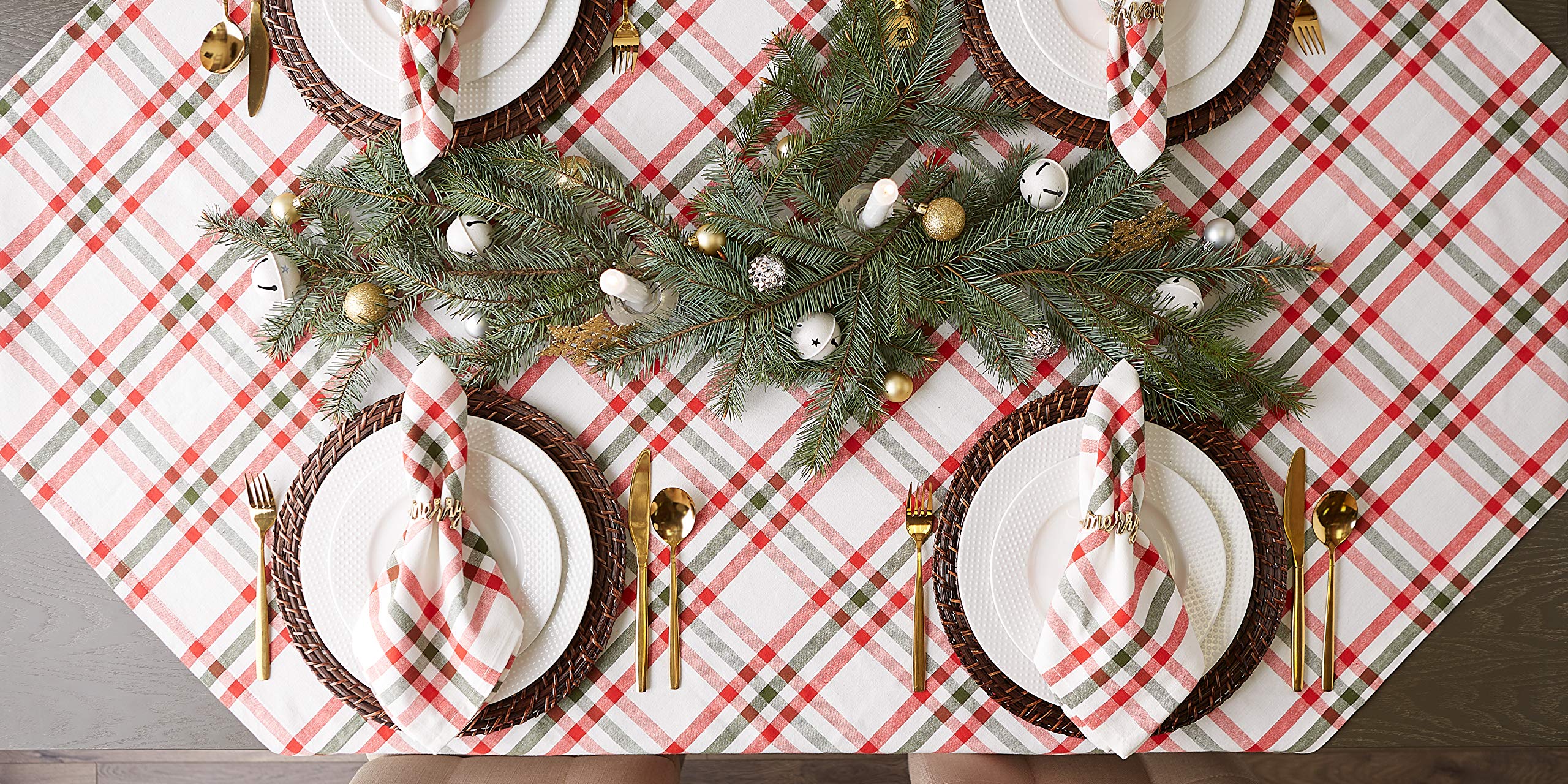 DII Jolly Christmas Tree Collection Holiday Table & Kitchen Décor, Tablecloth, 70" Round, Christmas Plaid