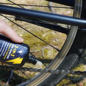 White Lightning 2-in-1 Bike Care 4 oz Lubricant and Degreaser (W21046602)