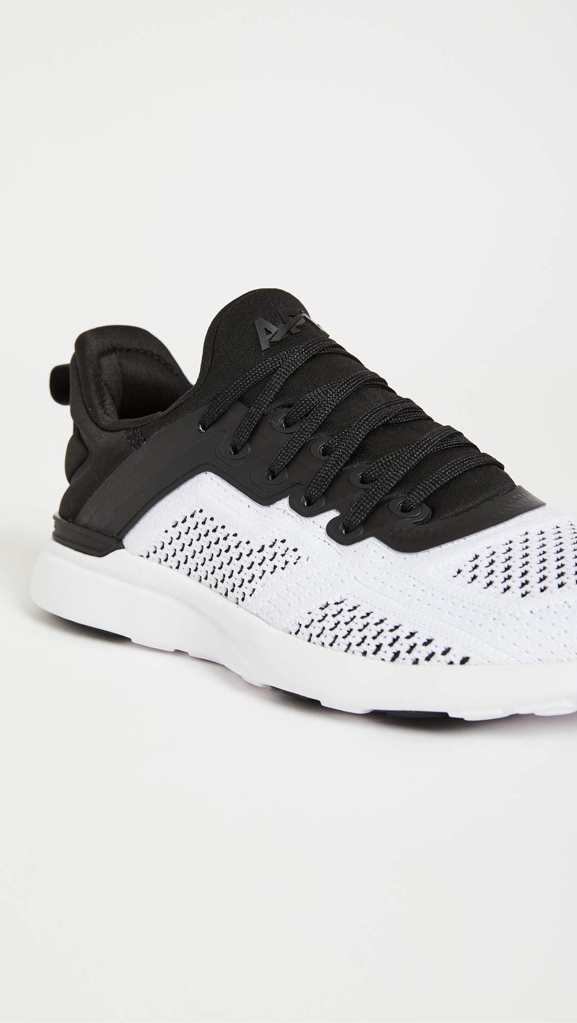 Athletic Propulsion Labs (APL) Techloom Tracer White/Black/Black 5 B (M)