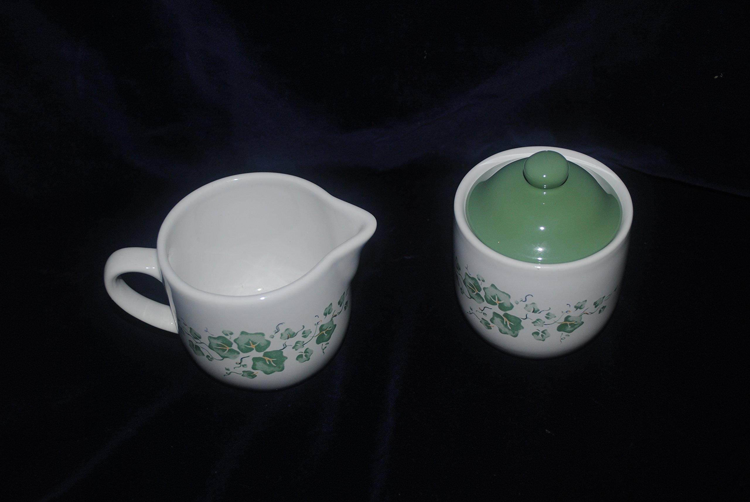 Corelle Coordinate Callaway Ivy 2 Piece Stoneware Cream and Sugar Set