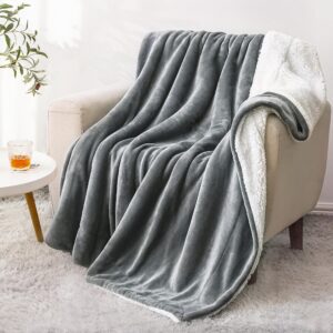 BEDELITE Sherpa Fleece Blanket - Thick Warm Blankets for Winter, Reversible Soft & Cozy Fluffy Throw Blanket for Couch and Bed (Grey, 50" X 60")