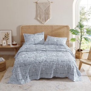 Indigo Ink - Full Size Sheet Set, 4-Piece Boho Geometric Patterned Bedding, Soft & Wrinkle Resistant (White Denim Collection, Navy Blue)