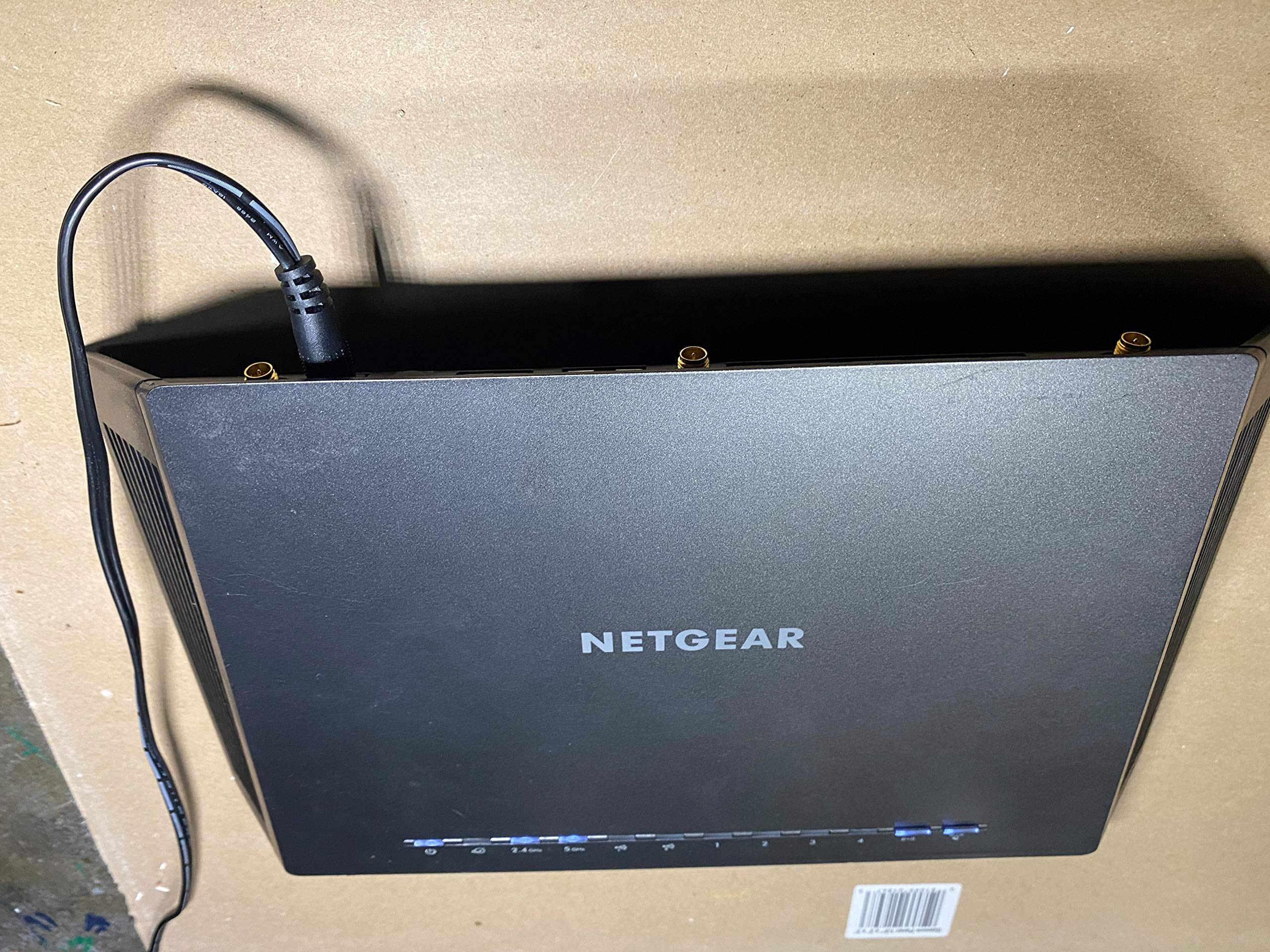 NETGEAR Nighthawk AC1900 Dual Band Wi-Fi Gigabit Router (R7000)