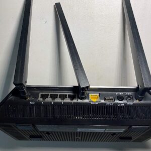 NETGEAR Nighthawk AC1900 Dual Band Wi-Fi Gigabit Router (R7000)