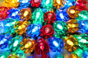 christmas concepts® 20 2m/6.6ft led retro multi coloured petal string lights – battery operated static christmas fairy lights with 30cm lead wire